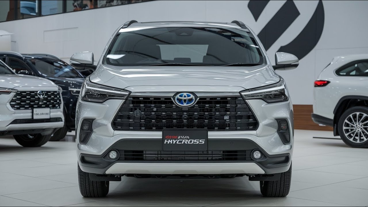 **"2025 Toyota Innova Hycross Facelift: This MPV Just Got a WHOLE LOT ...