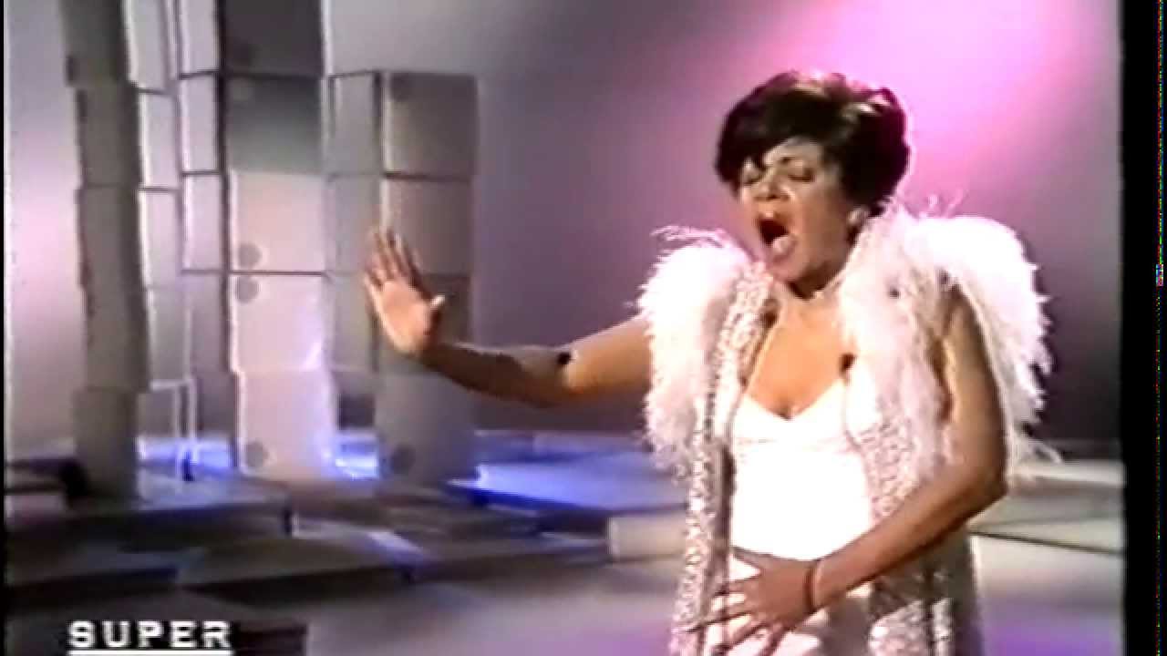 Shirley Bassey The 1976 BBC show # 1 - YouTube