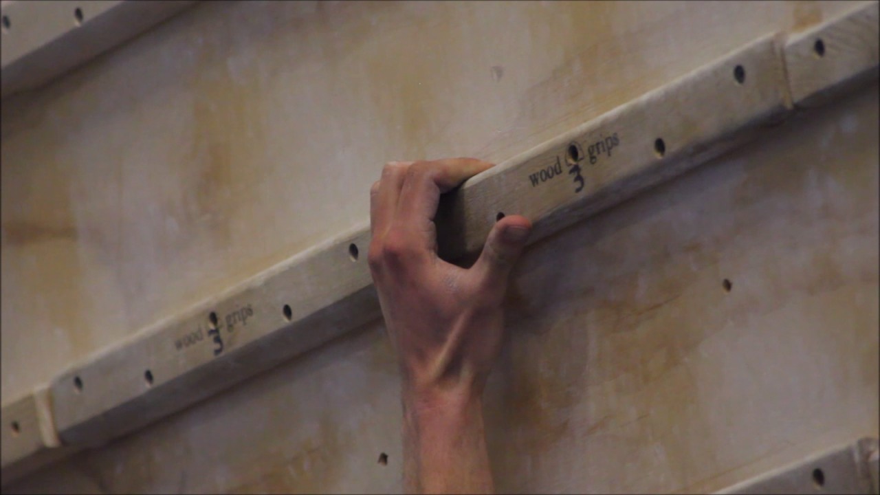Hangboard Edge Hang - Half Crimp - YouTube