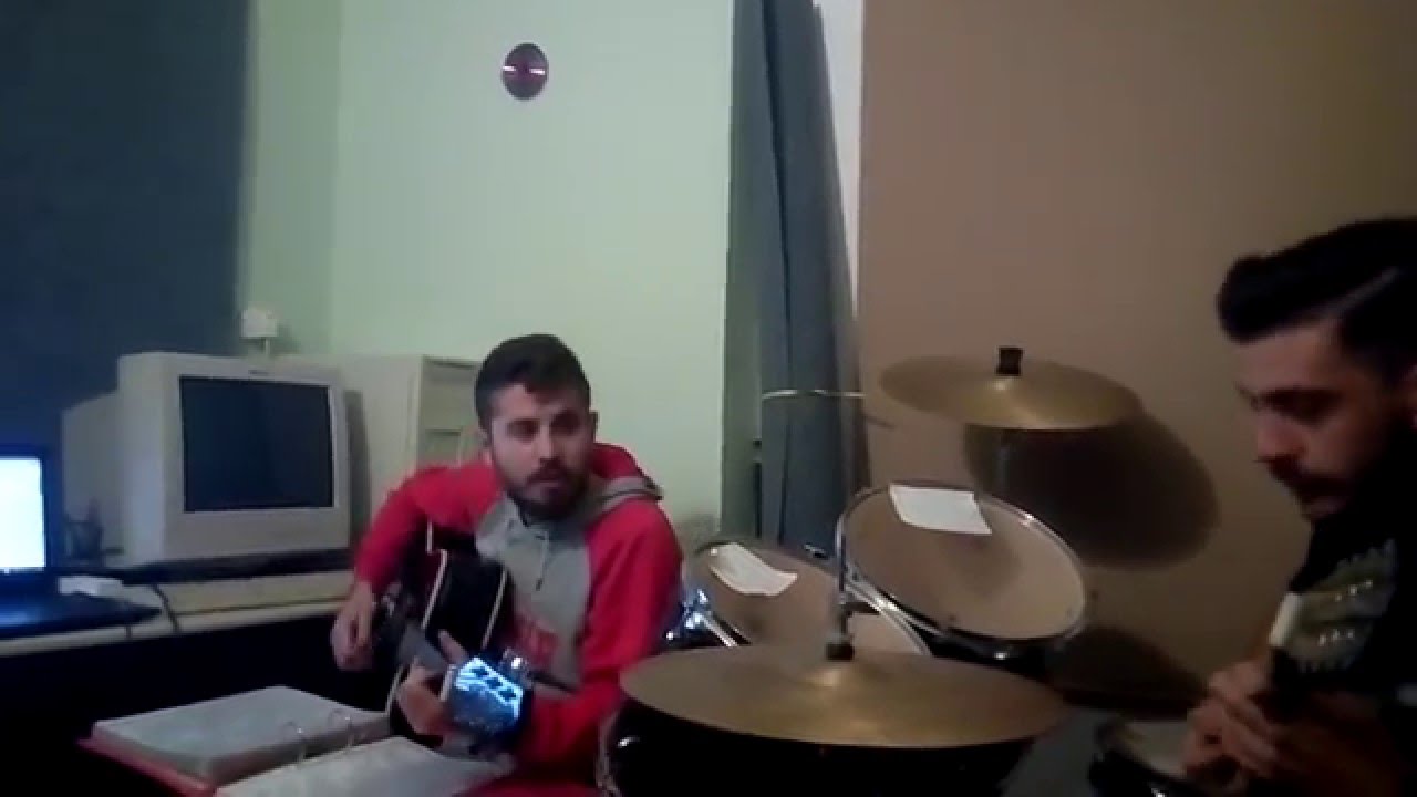Βρεχει φωτια στην στρατα μου - YouTube