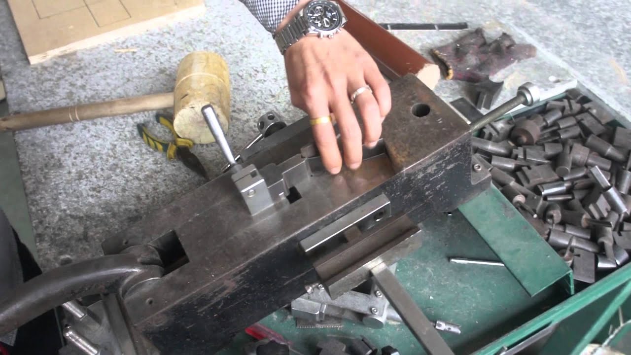 auto bender machine - YouTube