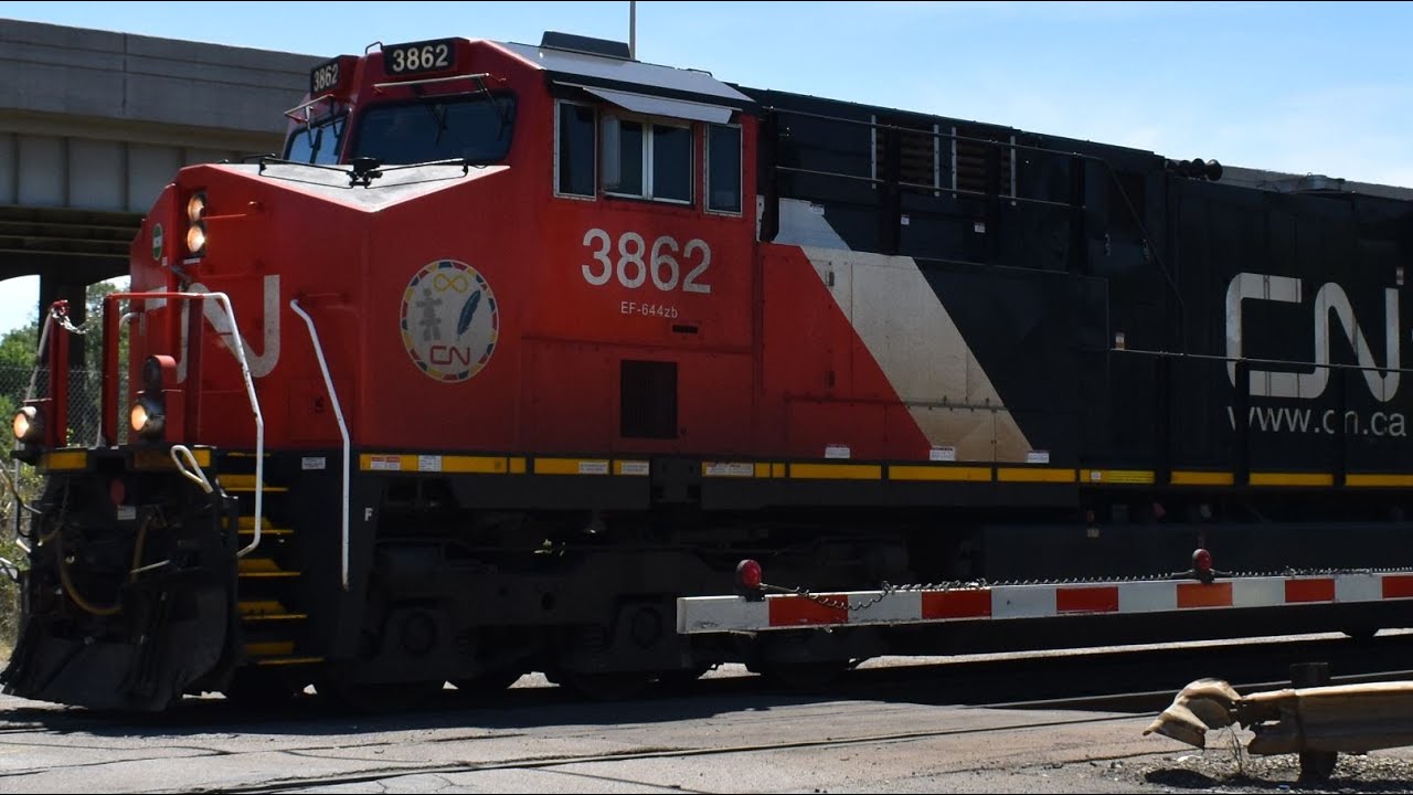 Canadian National Engine 3862 & CN 3035 Hauling Freight Cars Through ...