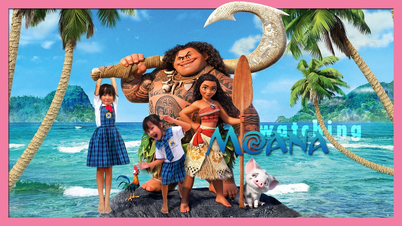 Watching Moana movie premiere at the theater - Disney princess | Toy ...
