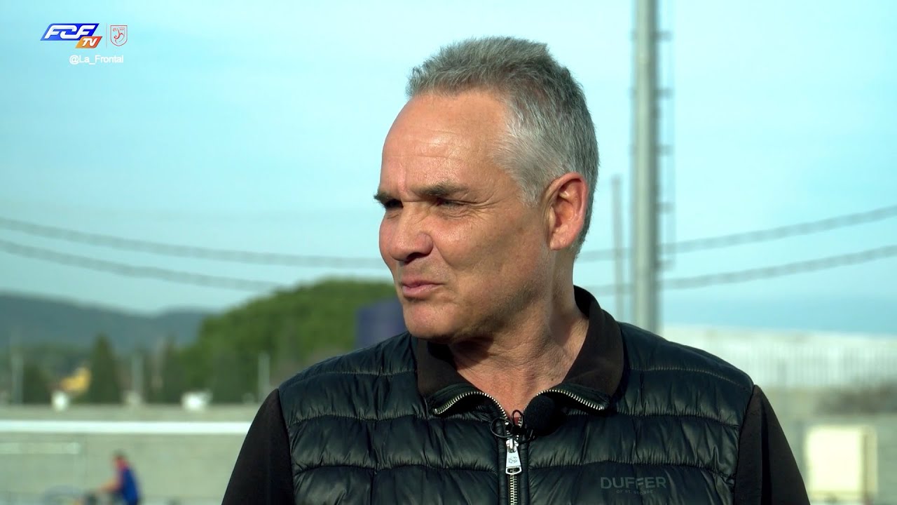 La Frontal amb Xevi Ramon, president UE Vilassar de Mar - YouTube
