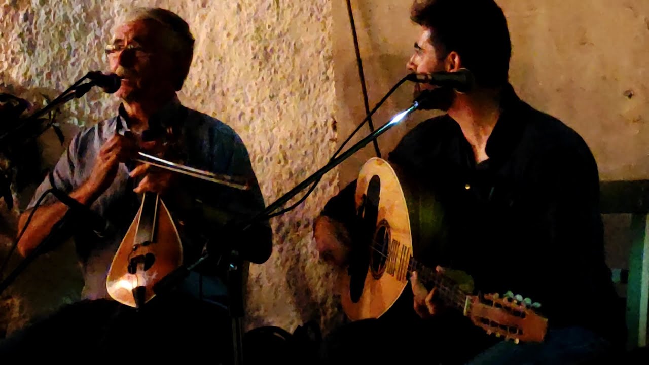 Γιώργος Σγουρός - Το να πονείς και να το λες (Συρτά) - YouTube