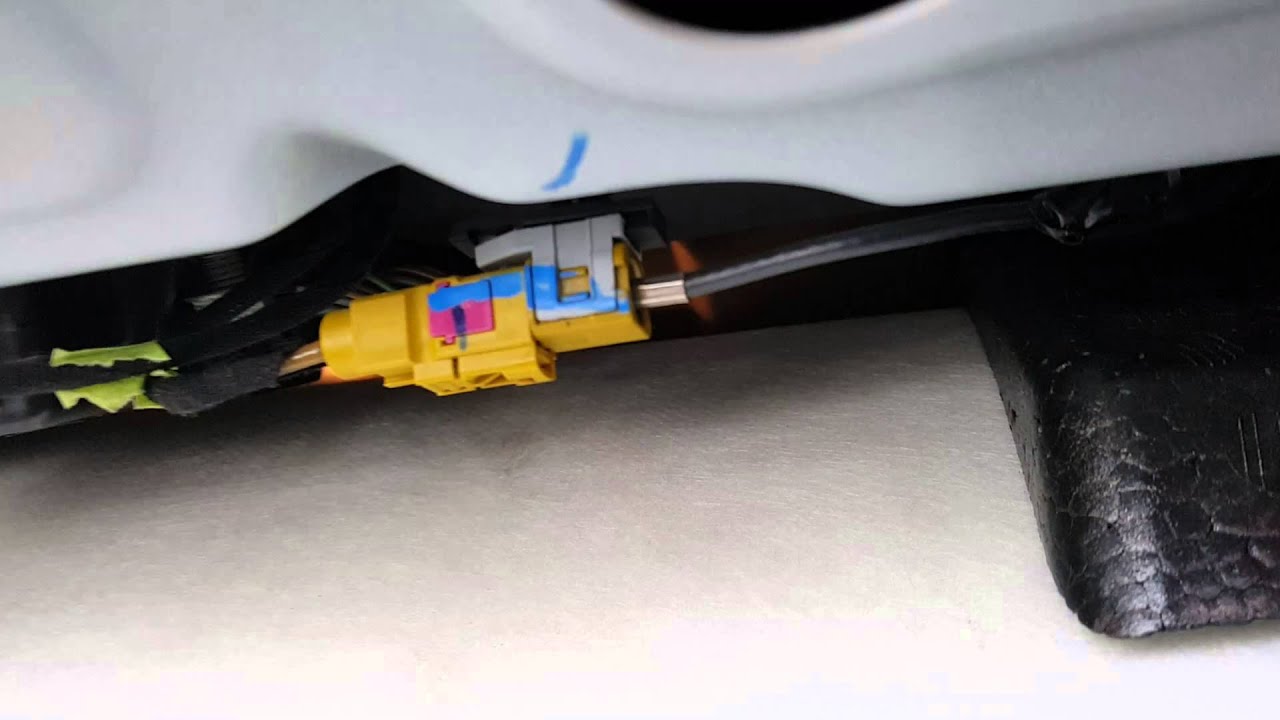 Dodge Journey Charger Chrysler 300 RFHUB no start - YouTube