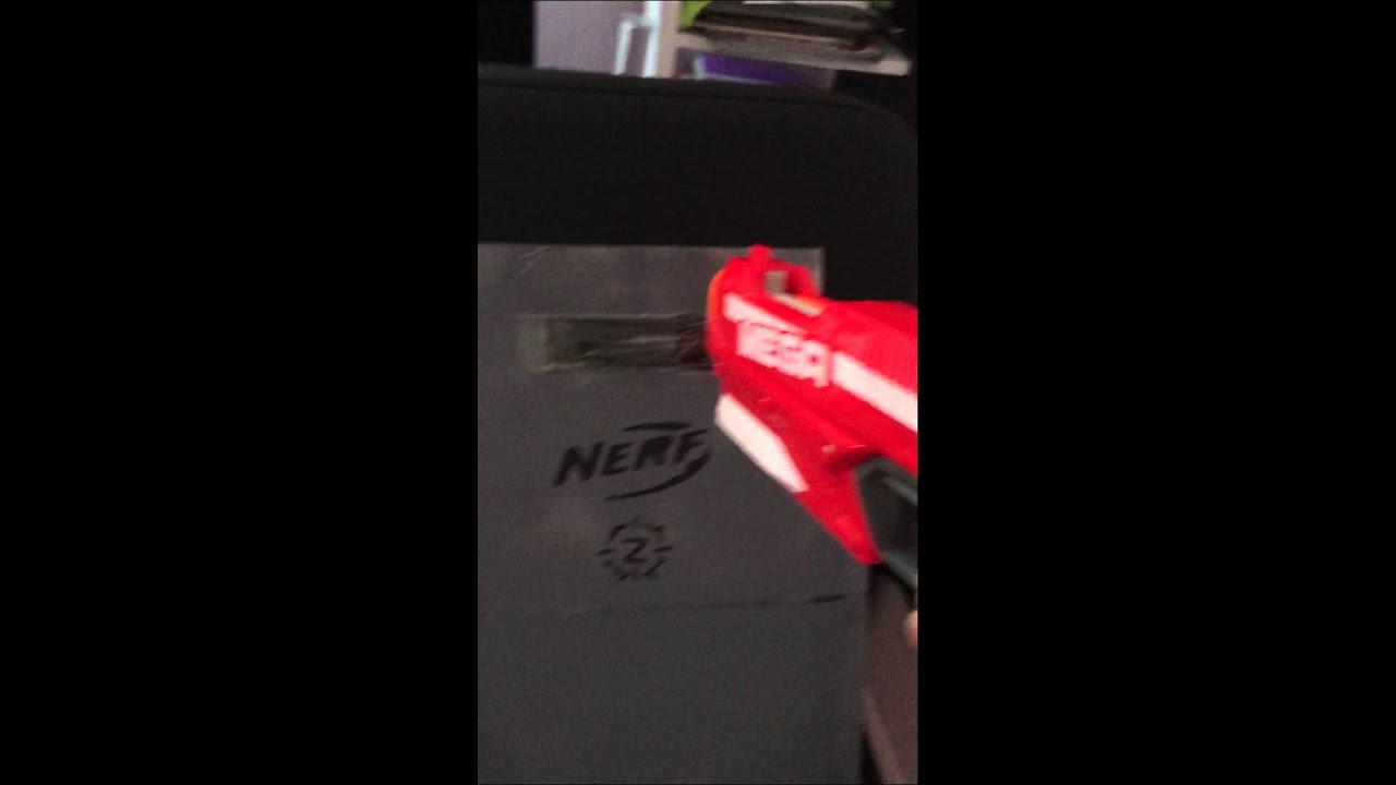 NERF ZOMBIE RIOT SHIELD - YouTube