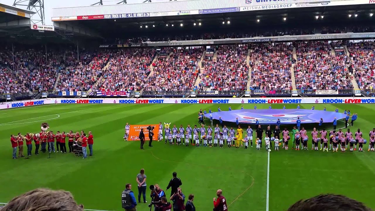 Heerenveen - PSV Fries Volkslied Putkapel - YouTube