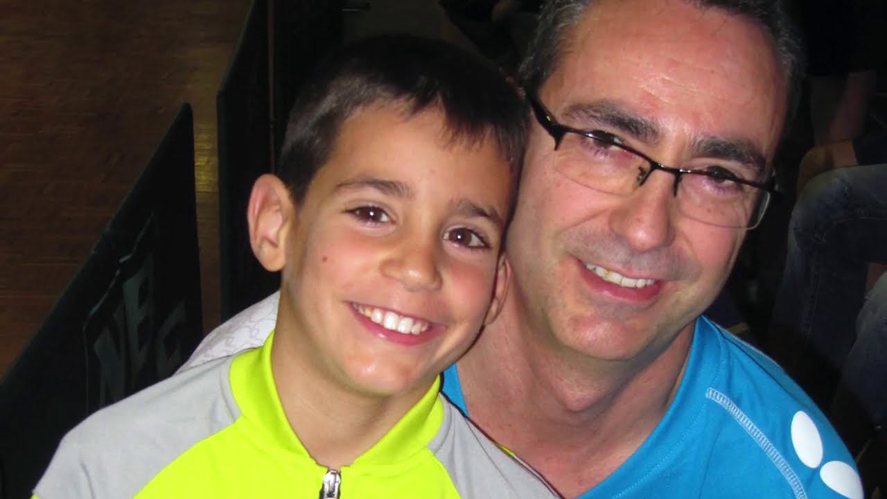 Ferran Paredes (spanish cadet player) - YouTube