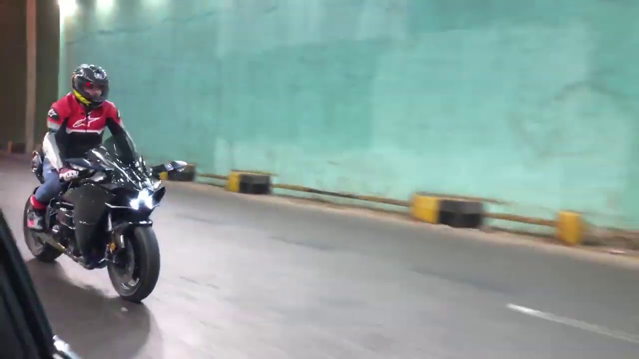 The kawasaki ninja h2r sound - YouTube