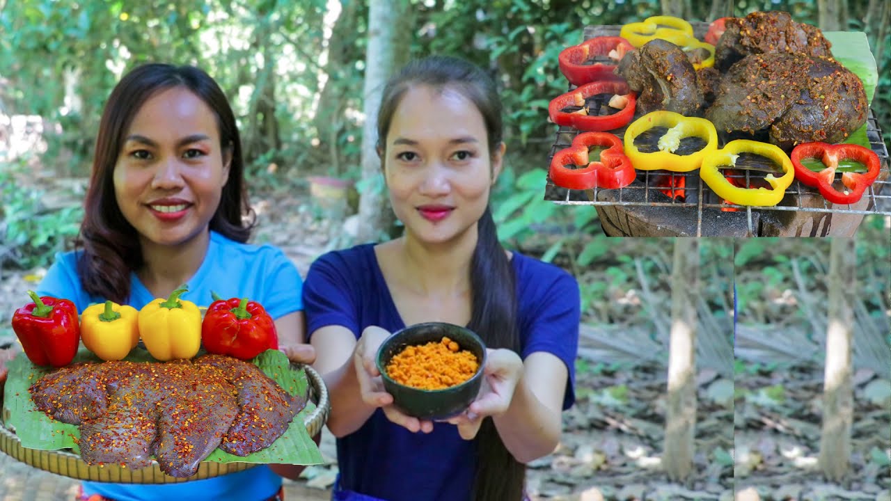 Spicy Grill Pig Liver recipe/ How to cook Pig Liver in my village - YouTube
