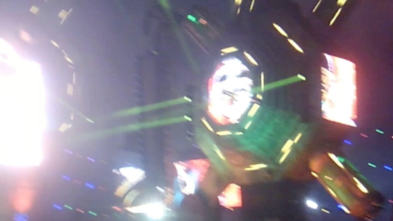 EDC 2017 Bass pod - YouTube