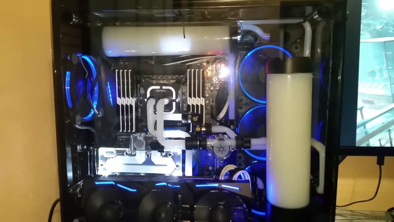 Lian Li Pc-09 first time custom hard tubing - YouTube
