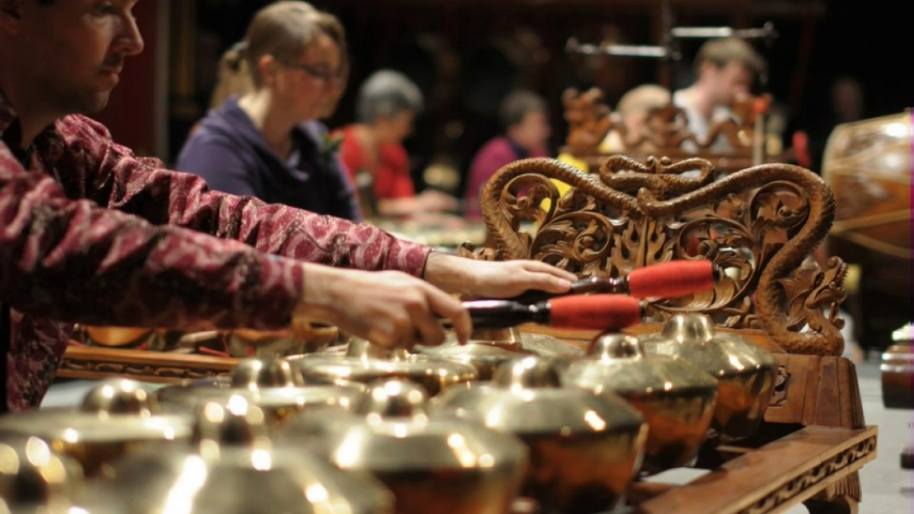 Ladrang Bonangan - Klasik - YouTube