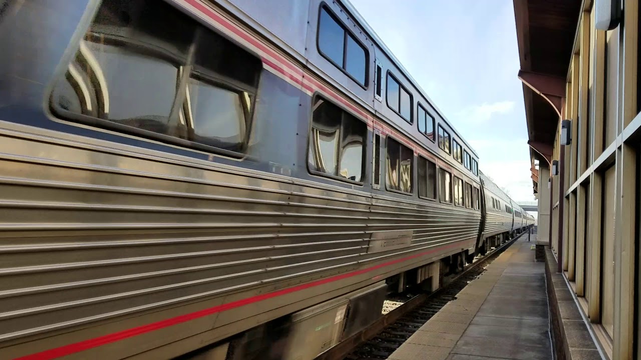 Amtrak 48 clear signal at Rome flying by. - YouTube