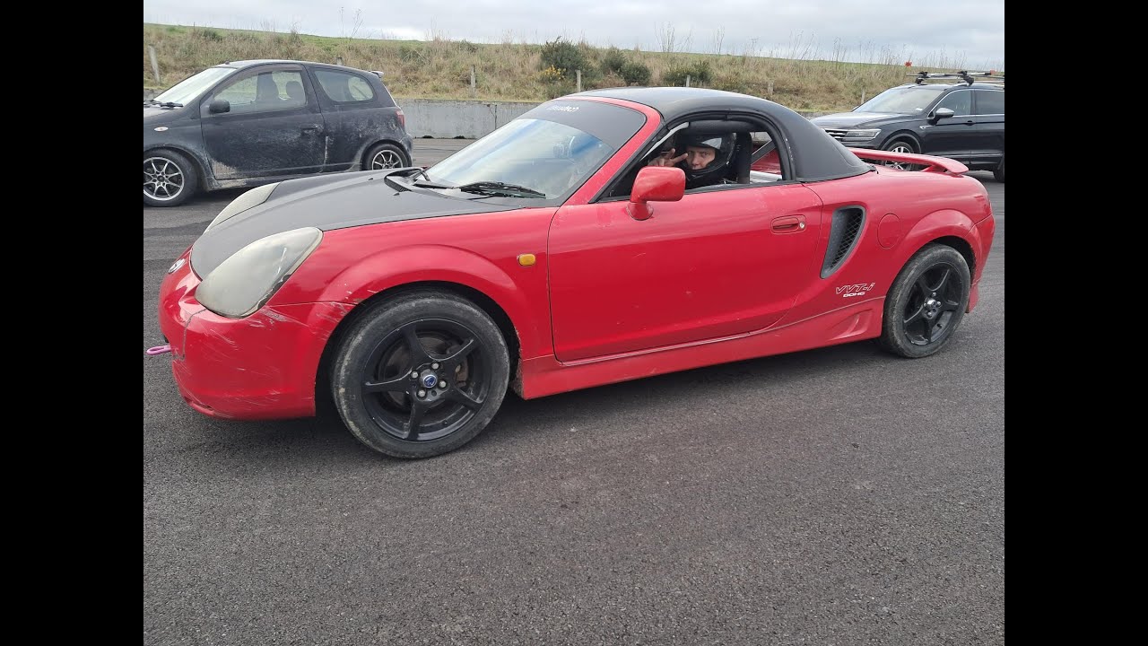 Jacks 2nd fastest run at the HCCC Masterton Autocross Toyota MR-S - YouTube