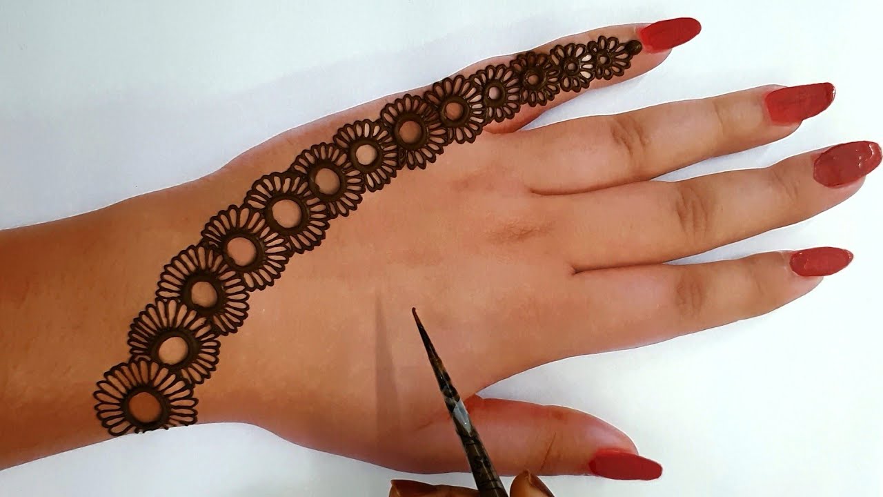 Easy Stylish Gol tikki mehndi designs | simple mehandi design | आसान ...