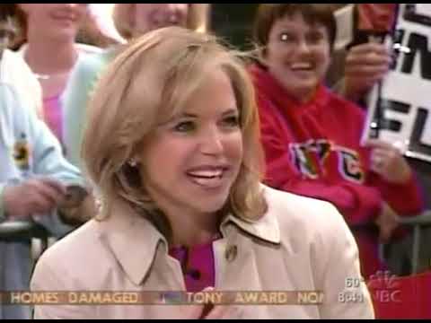 2004 Today Show Sitcoms We Love - YouTube