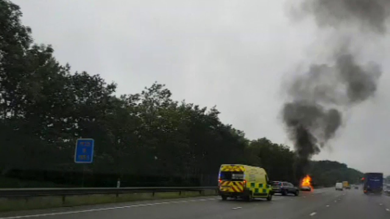 Car on Fire In motorway A121 road (England) - YouTube