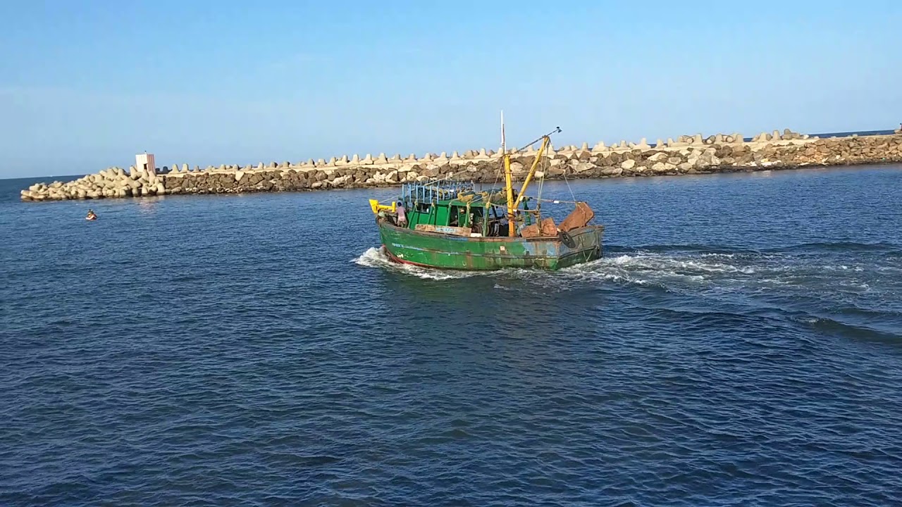 Kasimedu - Fishing Harbour - CHENNAI DIARY - TN - INDIA - LEISURE ...