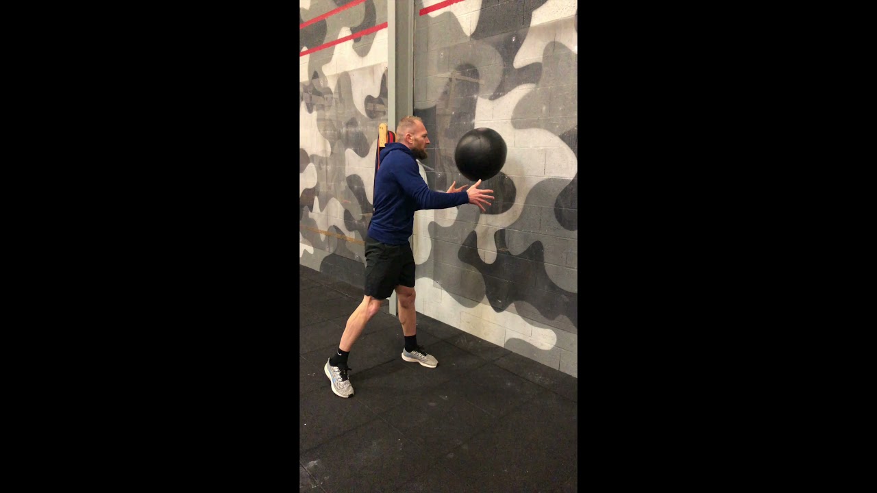 Wall ball side - YouTube