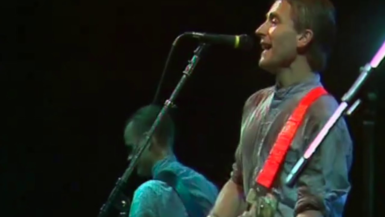 Kliché - Havets Blå - Live i Idrætsparken 1985 - YouTube