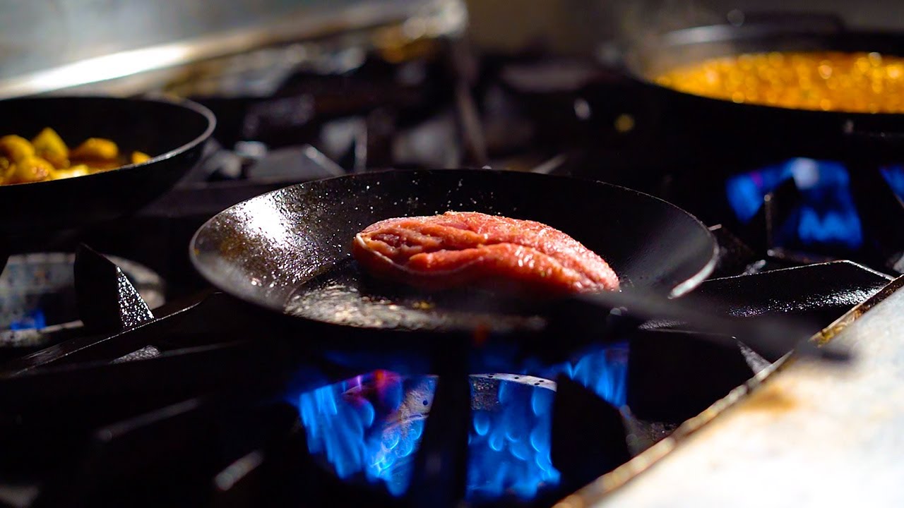 DELICIOUS FRENCH DUCK PAELLA - YouTube