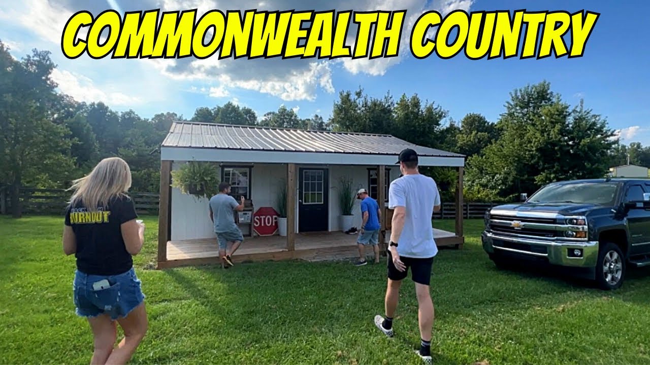 FINDING GARAGE SALE AND ESTATE SALE DEALS WITH THE COMMONWEALTH PICKER ...