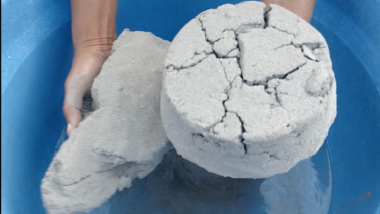 ASMR very soft sand and pure mud dusty paste play dipping crumble in 💦💦 ...