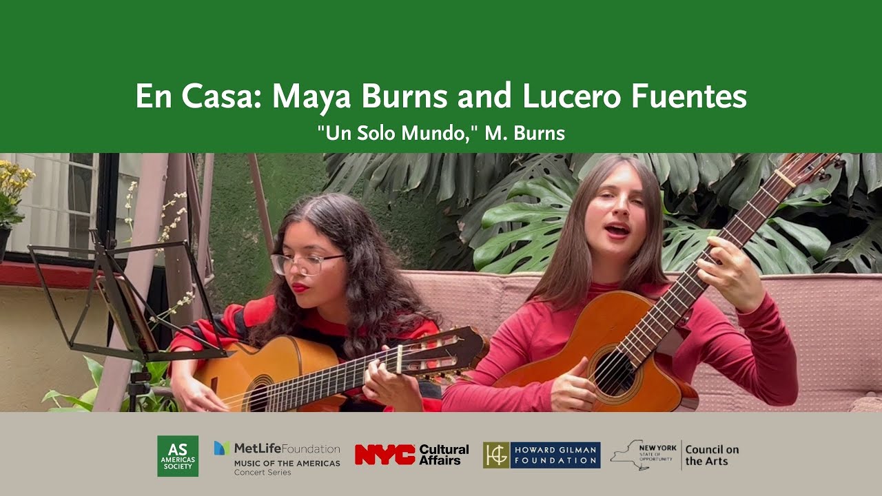 En Casa: Maya Burns, Lucero Fuentes "Un Solo Mundo" (M. Burns) - YouTube