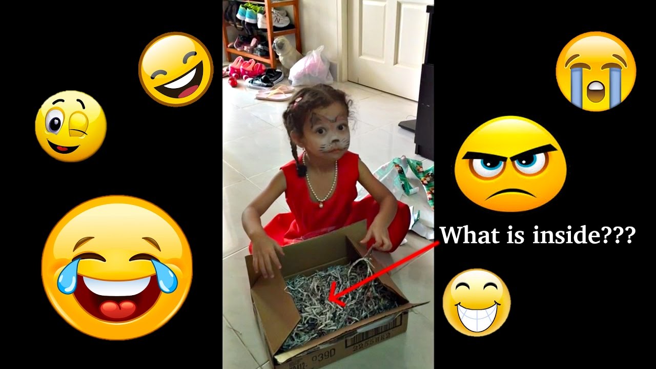 CUTE LITTLE GIRL EPIC REACTION OPENING CHRISTMAS GIFT - MUST SEE - YouTube