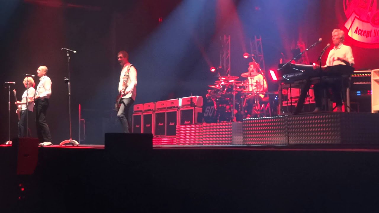 Status Quo Paper Plane - YouTube