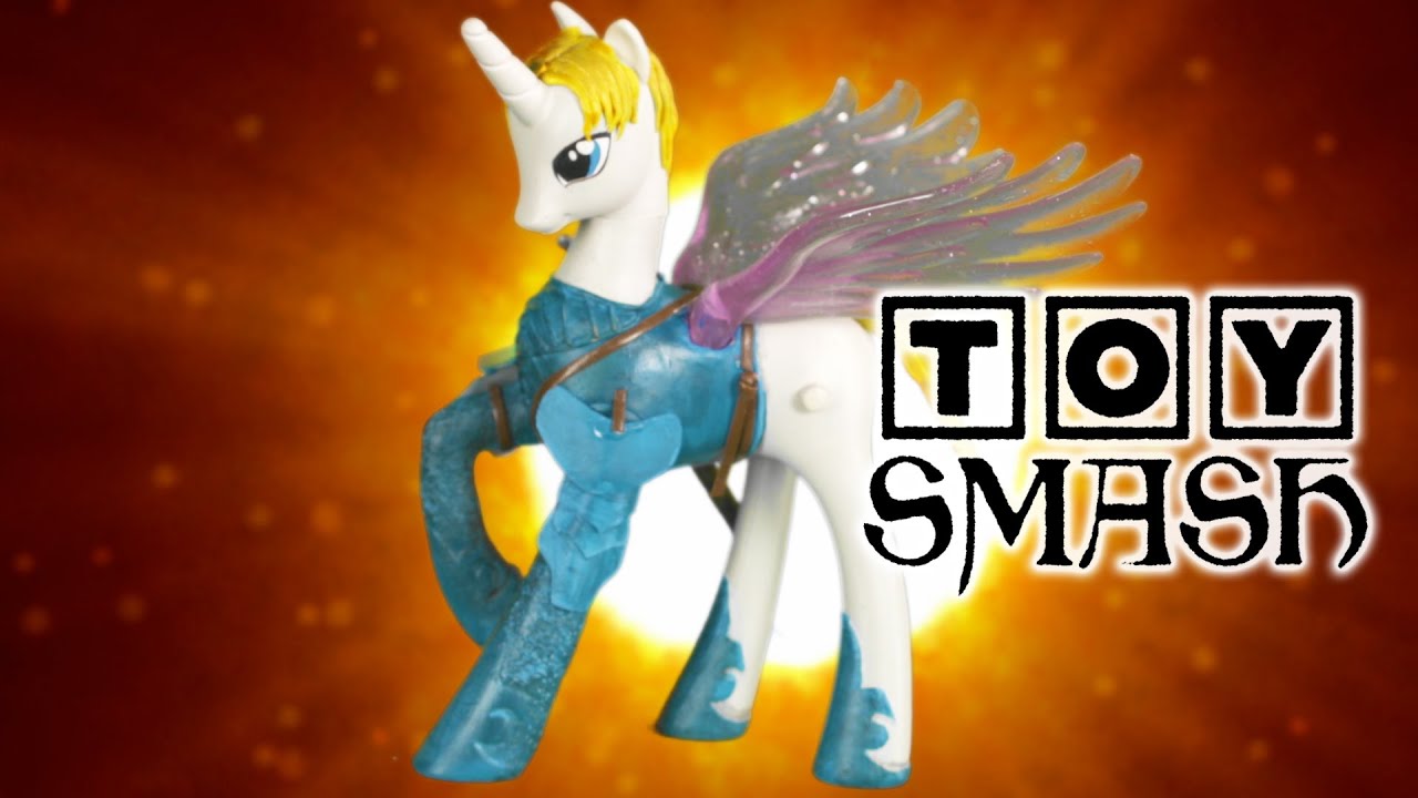 Game of Thrones v My Little Pony in TOY SMASH! - YouTube