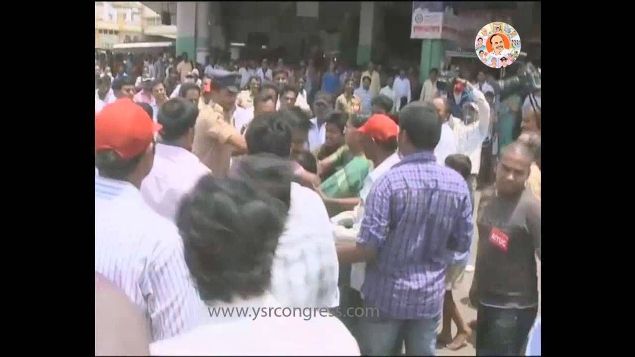 YSRCP Leader Goutham Reddy Arrest in Vijayawada - YouTube