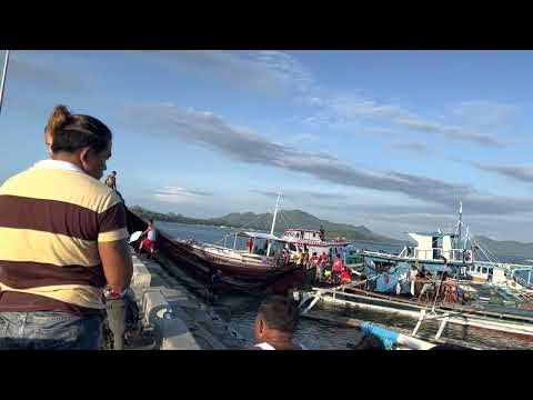 FiSHING PORT FISHNET LOADING / ESTANCIA ILOILO - YouTube