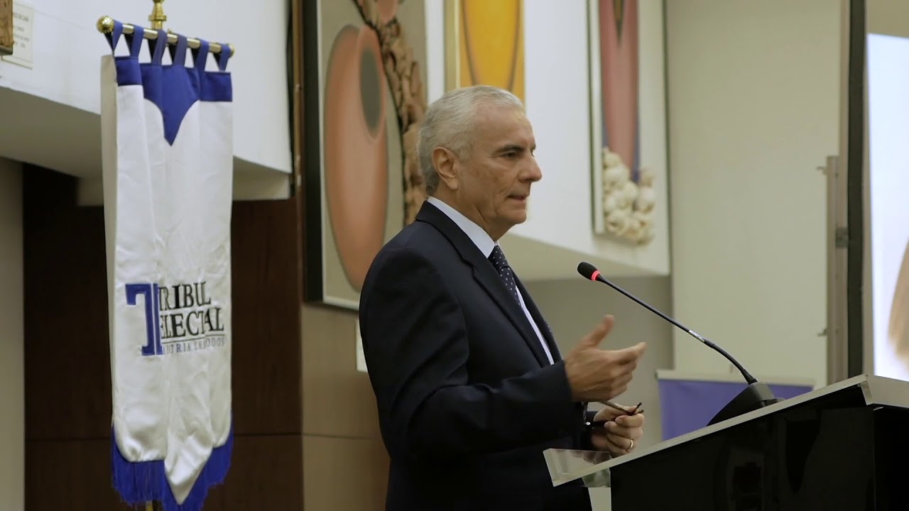 Presentación de la Biografía de Guillermo Endara Galimany por Roberto ...