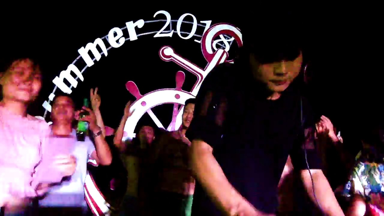 DJ Chí Hào Summer 2018 in Hubway 10 SeaLounge - YouTube