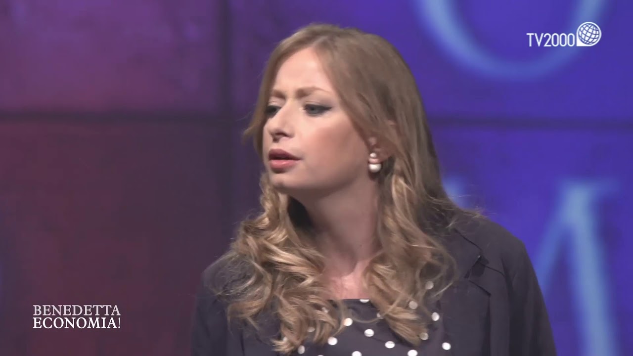 Benedetta Economia! Simone Perotti, come vivo con € 850 al mese - YouTube