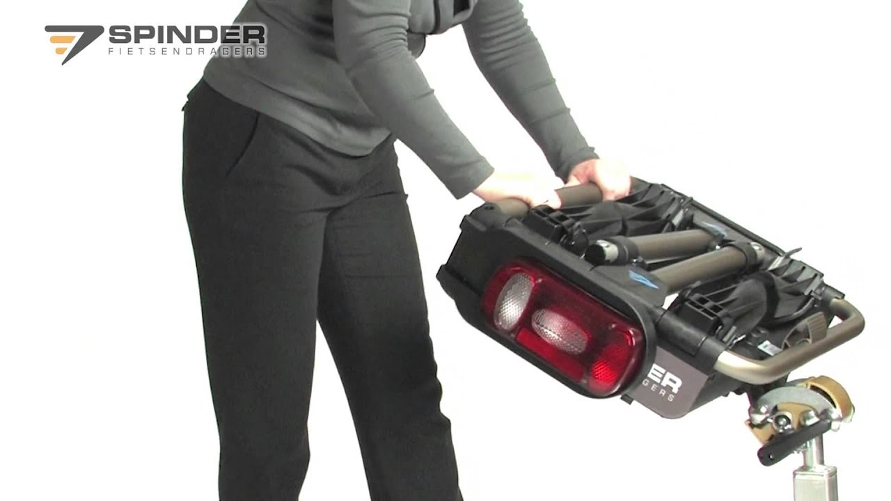 SPINDER URBAN fietsendrager op de trekhaak plaatsen - YouTube