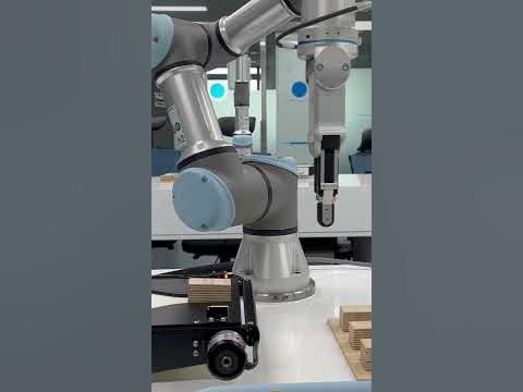 [로봇IT] UR Script를 활용하여 팔레타이징 #로봇캠퍼스 - YouTube