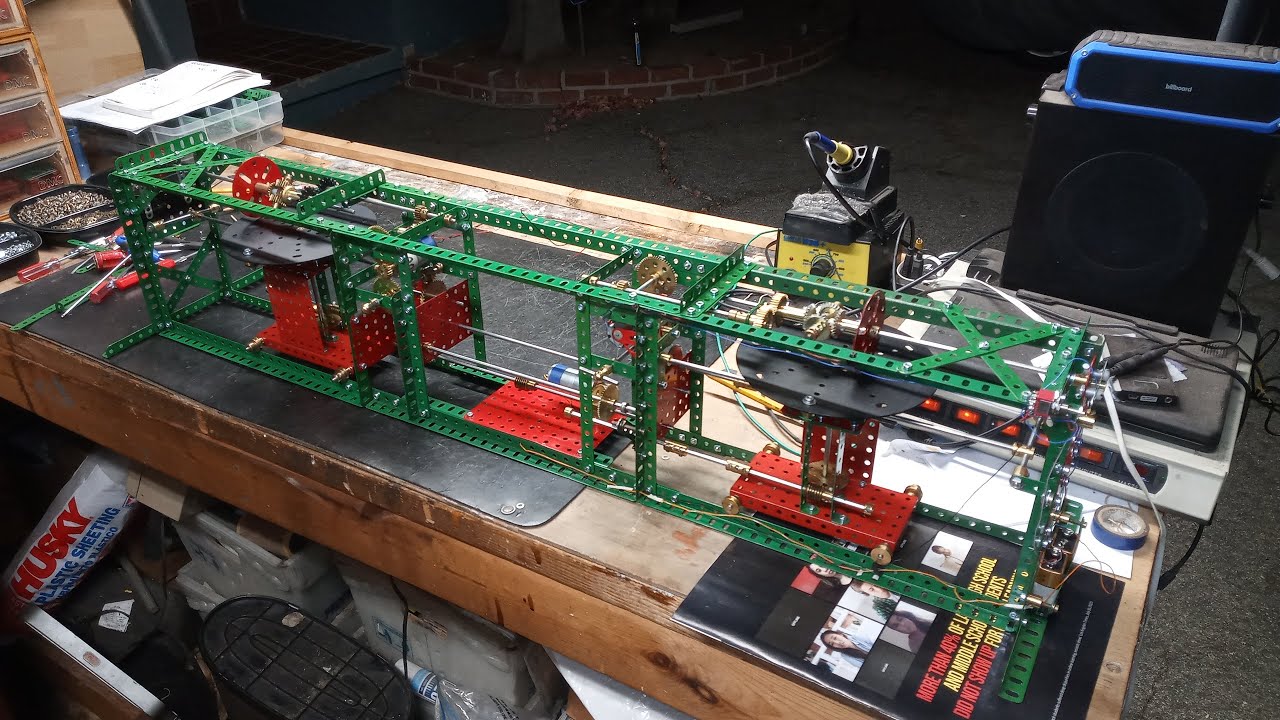 Differential Analyser in Meccano - YouTube