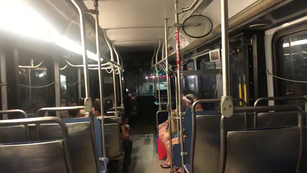 Honolulu Bus #923 Route 8 - YouTube