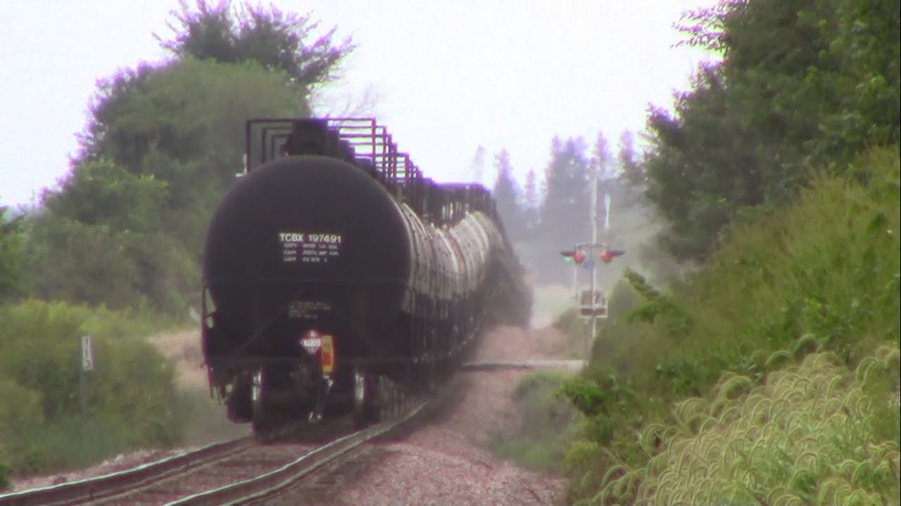 Union Pacific ethanol train on the Spine Line in Fernald, Iowa - YouTube
