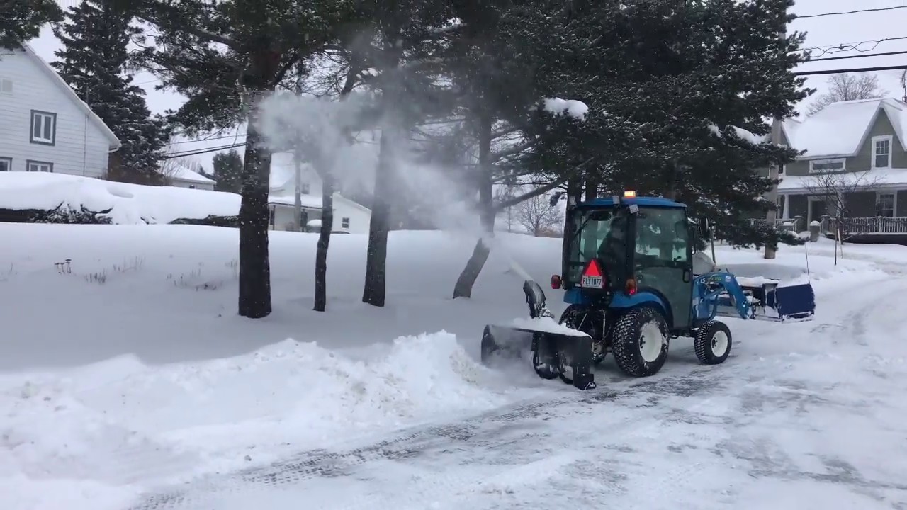 Ls Xj2025 H Snowplowing With 8 Foot Pusher And Berco Snowblower - YouTube