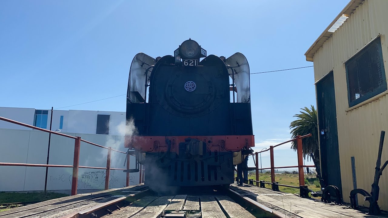 SAR 621 going onto the victor harbor turntable (front view) #trains ...