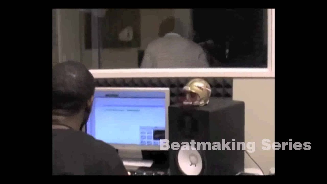 9th Wonder Making A Beat (In The Studio) - YouTube