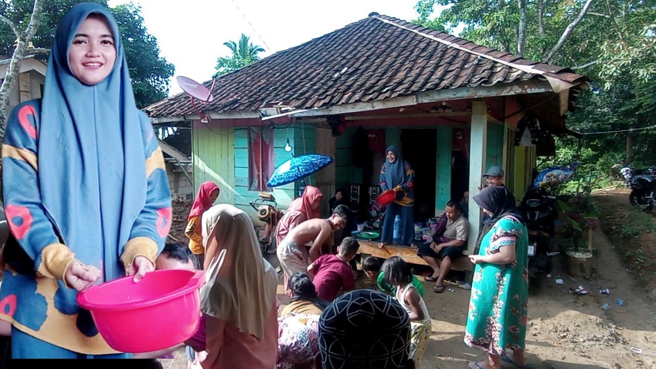 HEBOH,! Warga Kampung Pasir Awi Dapet Saweran Dari Neng Enji Janda Desa ... HEBOH,! Warga Kampung Pasir Awi Dapet Saweran Dari Neng Enji Janda Desa ...