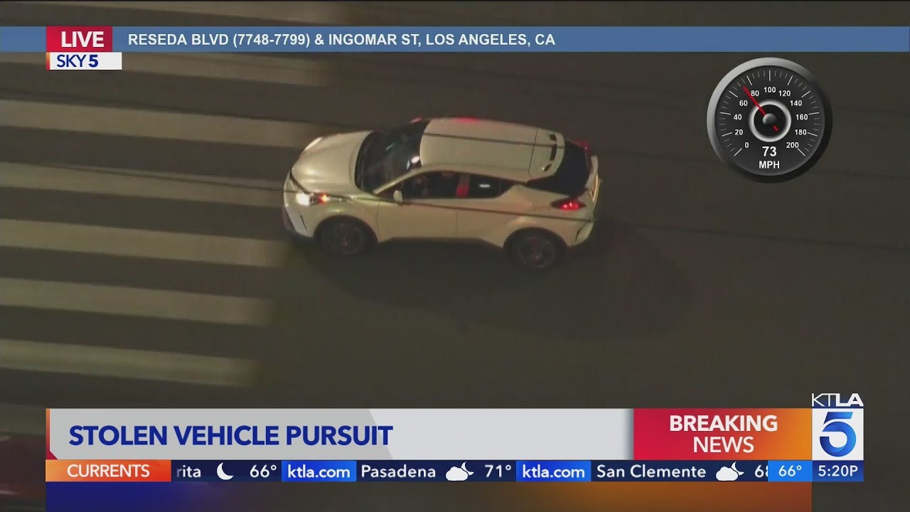 LAPD officers chase suspect in stolen vehicle | Los Angeles Car Chases ...