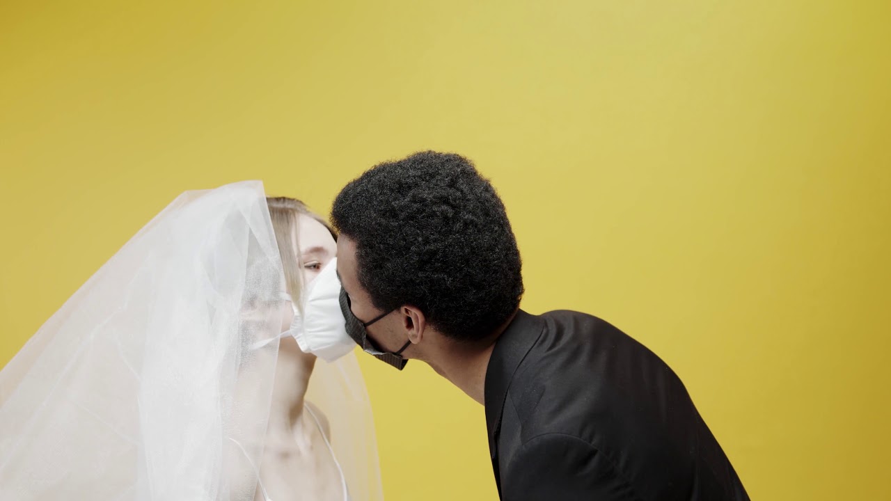 Getting married during quarantine - YouTube