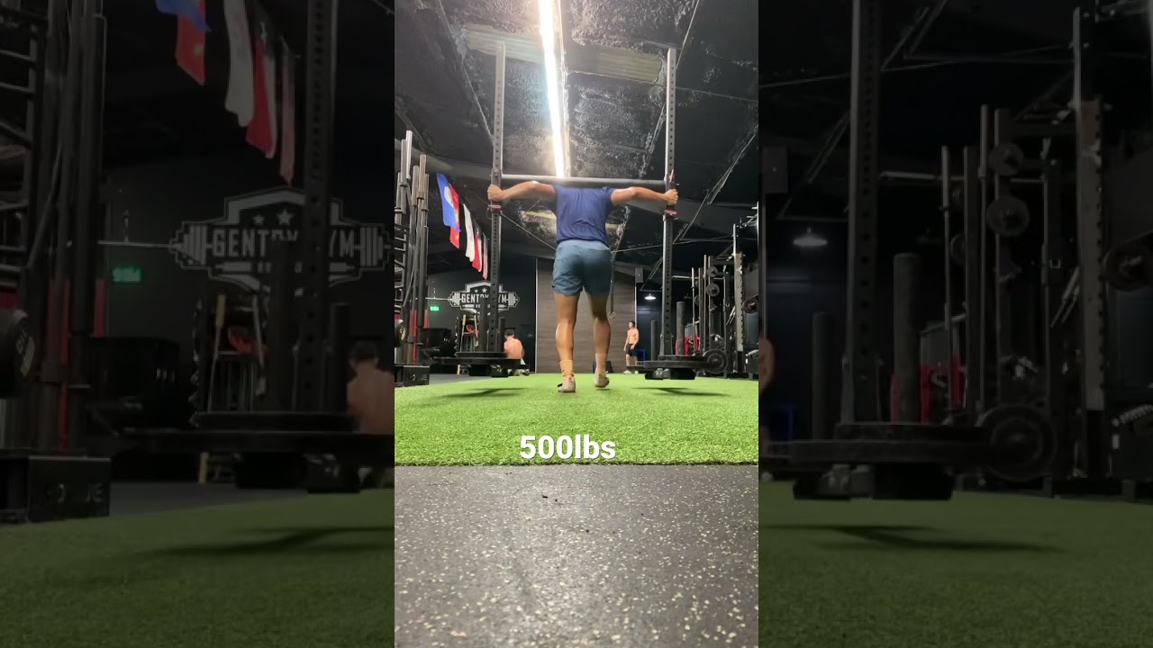 500lbs yolk walk - YouTube